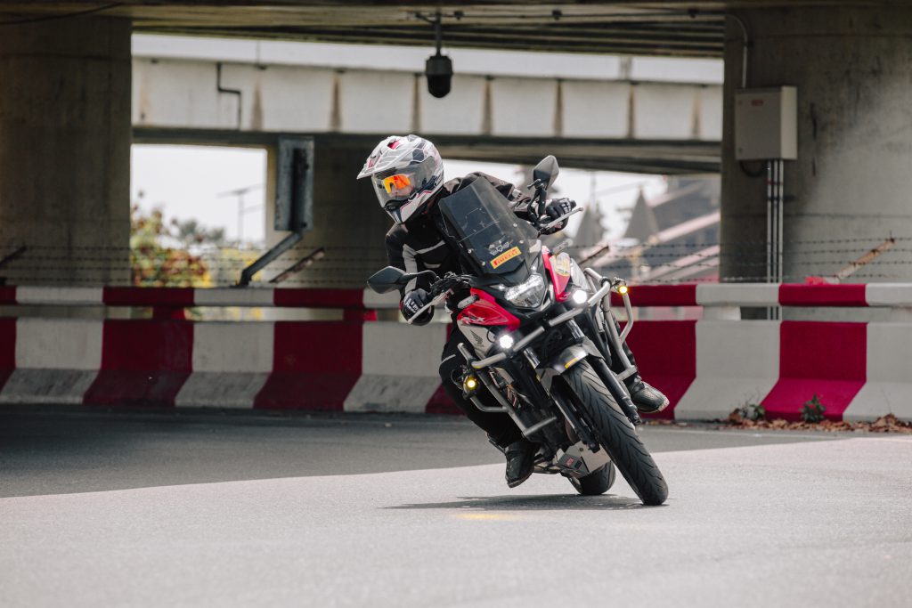 ANGEL™ GT | PirelliMoto | ยางบิ๊กไบค์ Pirelli บริษัทยางไฮเอนสัญชาติอิตาลี