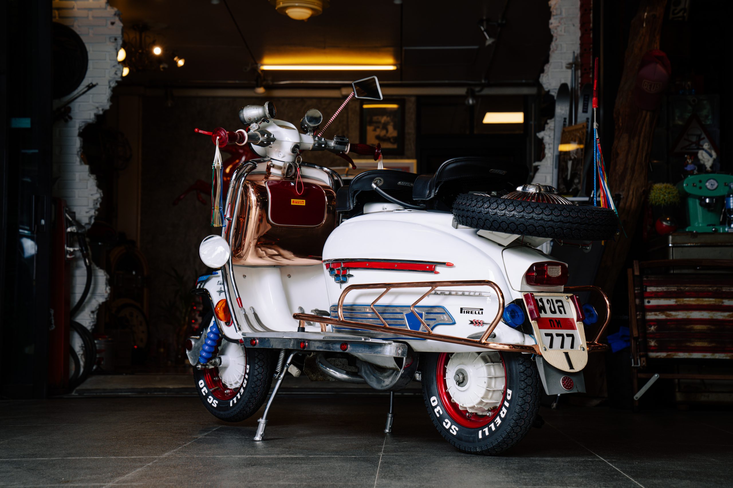 SC 30™ | PirelliMoto